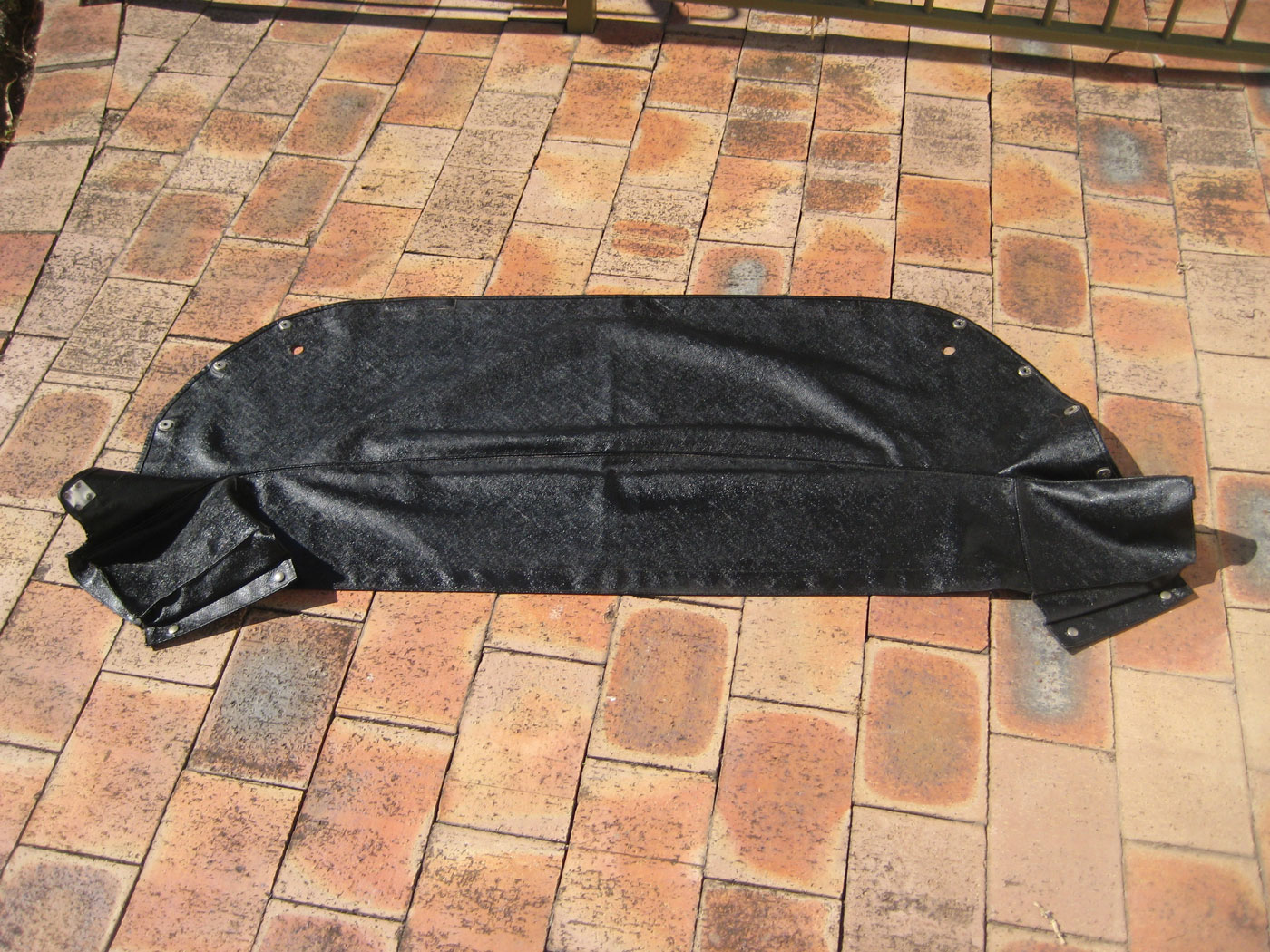 mgb-hood-stowage-cover - The MG Car Club Sydney